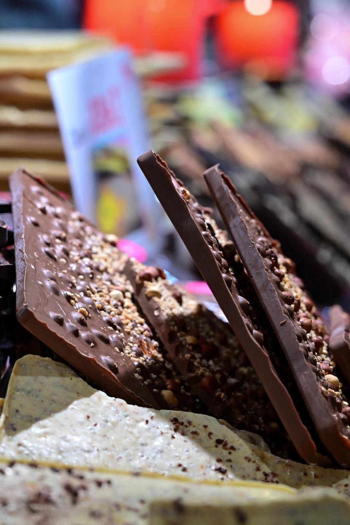 Bandiera verde dei pediatri a Modica, città del cioccolato. "Simbolo di ...