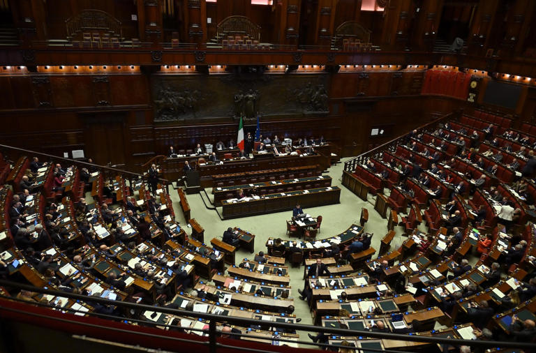 Legge elettorale, ecco il testo-bis: salta il ballottaggio e sale la ...