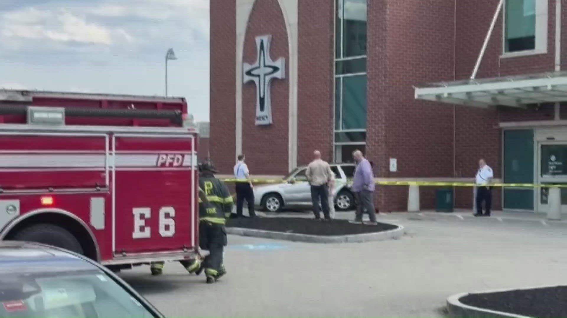 Car crashes into Northern Light Mercy Hospital