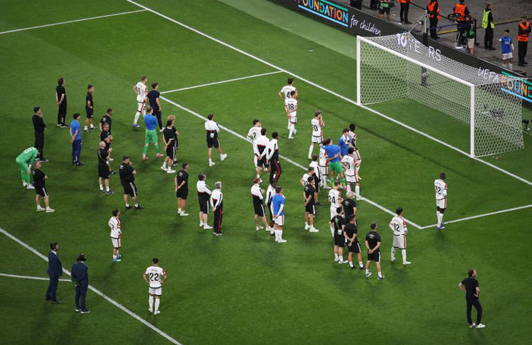 Soccer-distraught Rayo players rue missed chances in Conference League ...