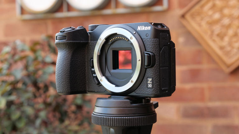 Big in Japan: Why the compact Nikon Z30 never really won over the West ...