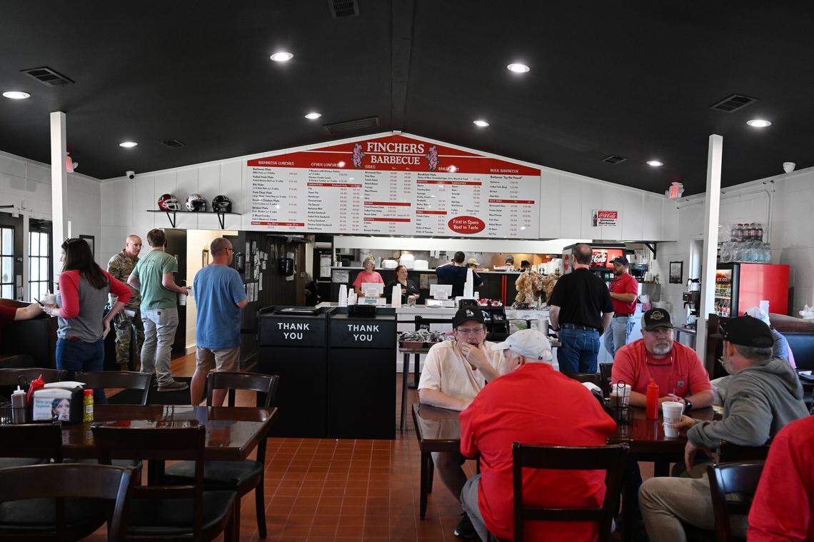 Historic Fincher's Barbecue opens its new Warner Robins location, draws ...
