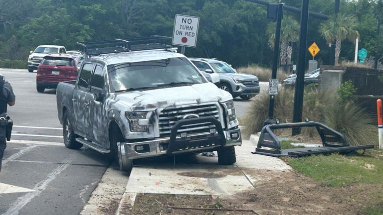 Suspect tried spray-painting car at gas station during chase before ...