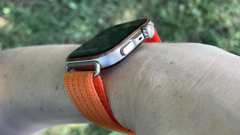 I tried the Huawei Fit 5 Pro, a slender Apple Watch dupe, and it’s a ...