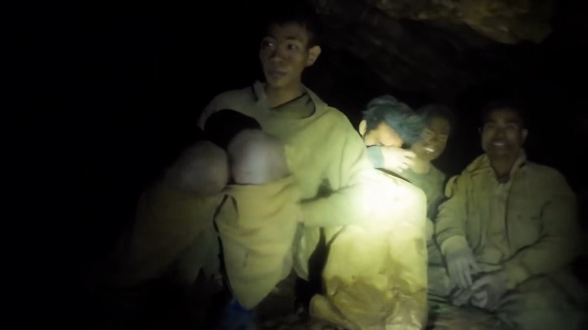 5 found, 2 still missing after week trapped in flooded cave