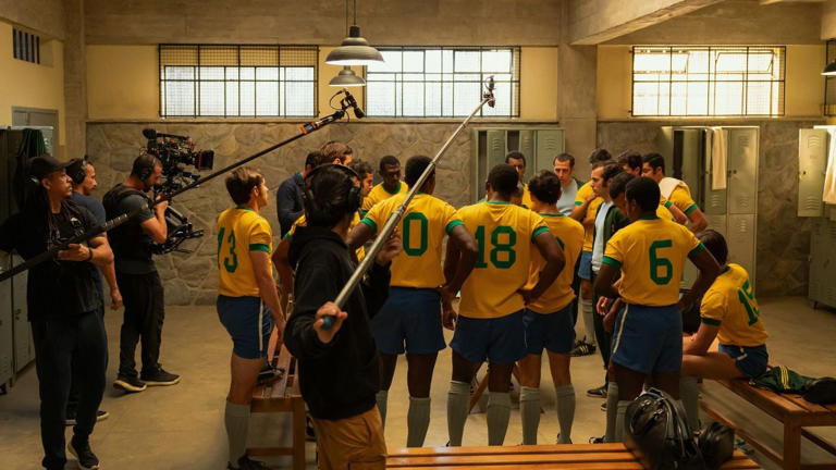 O dia que fiz Pelé chorar no set de Brasil 70 - A Saga do Tri e ...