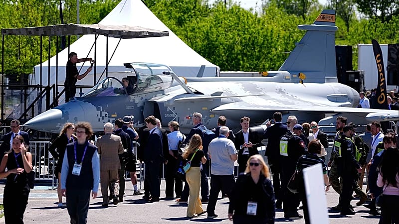 Canada chooses Sweden's Saab in defence deal over US rivals, PM Mark ...