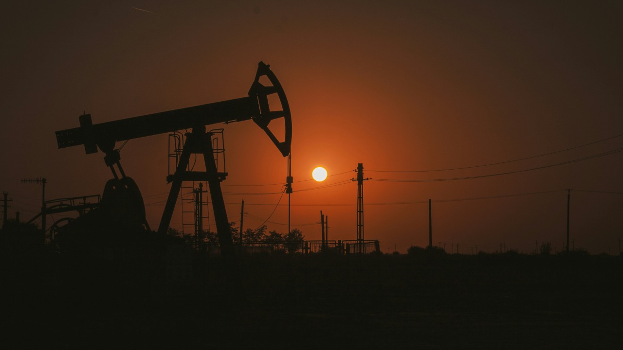 Federal regulators just finalized a crackdown on methane leaks from US ...