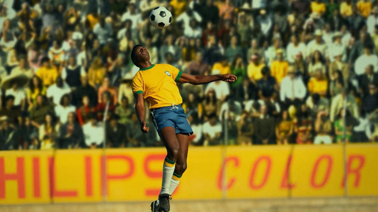 O dia que fiz Pelé chorar no set de Brasil 70 - A Saga do Tri e ...