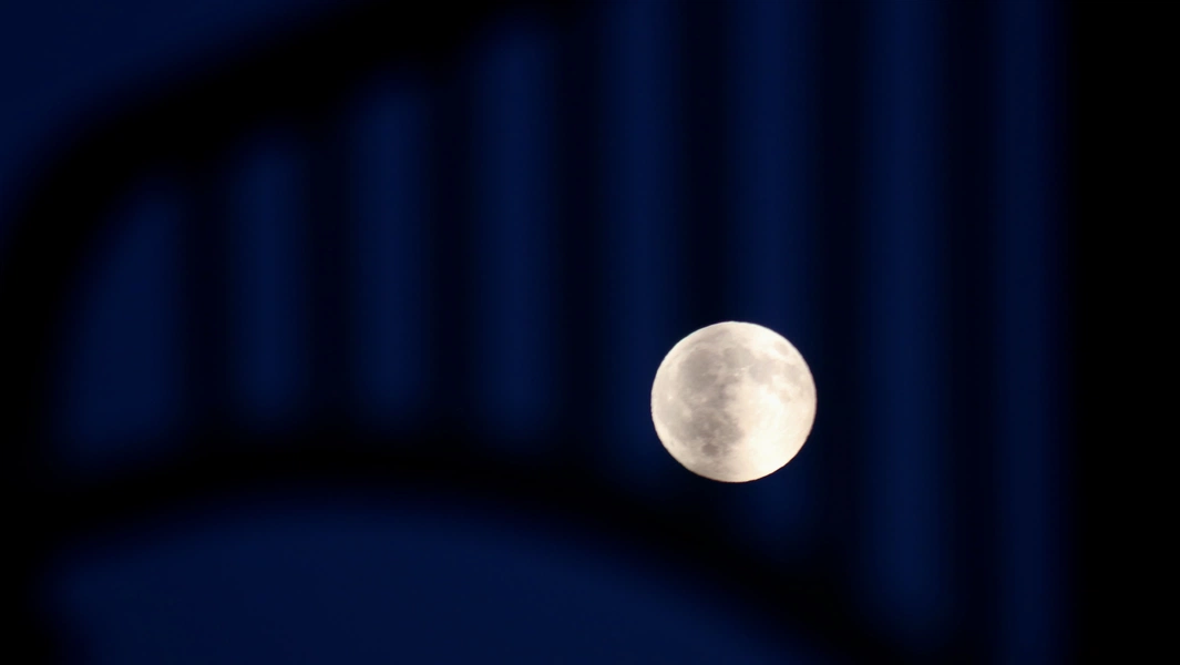 2026 corn moon to peak midday on September 26