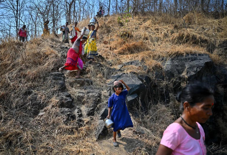 No more 8km trek for water as tribal hamlet 120km near Mumbai to ...