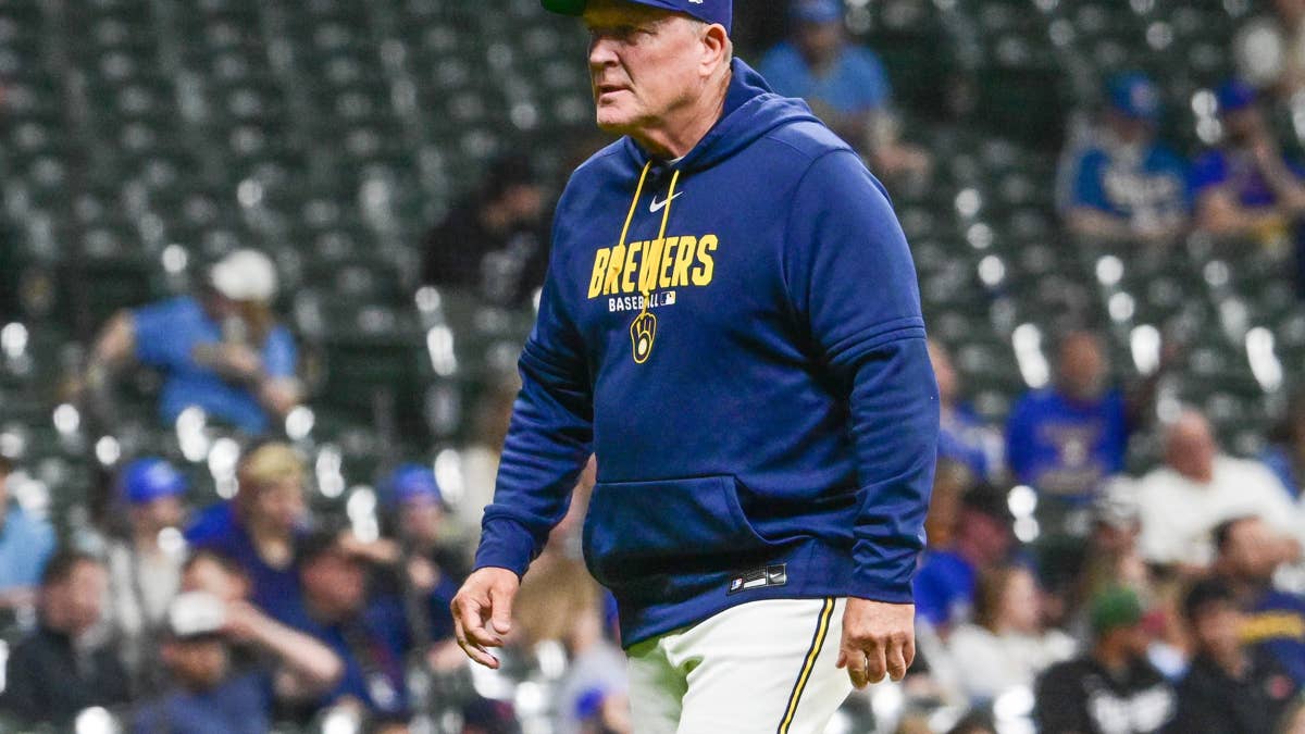 Brewers manager Pat Murphy 'embarrassed' after Cardinals game