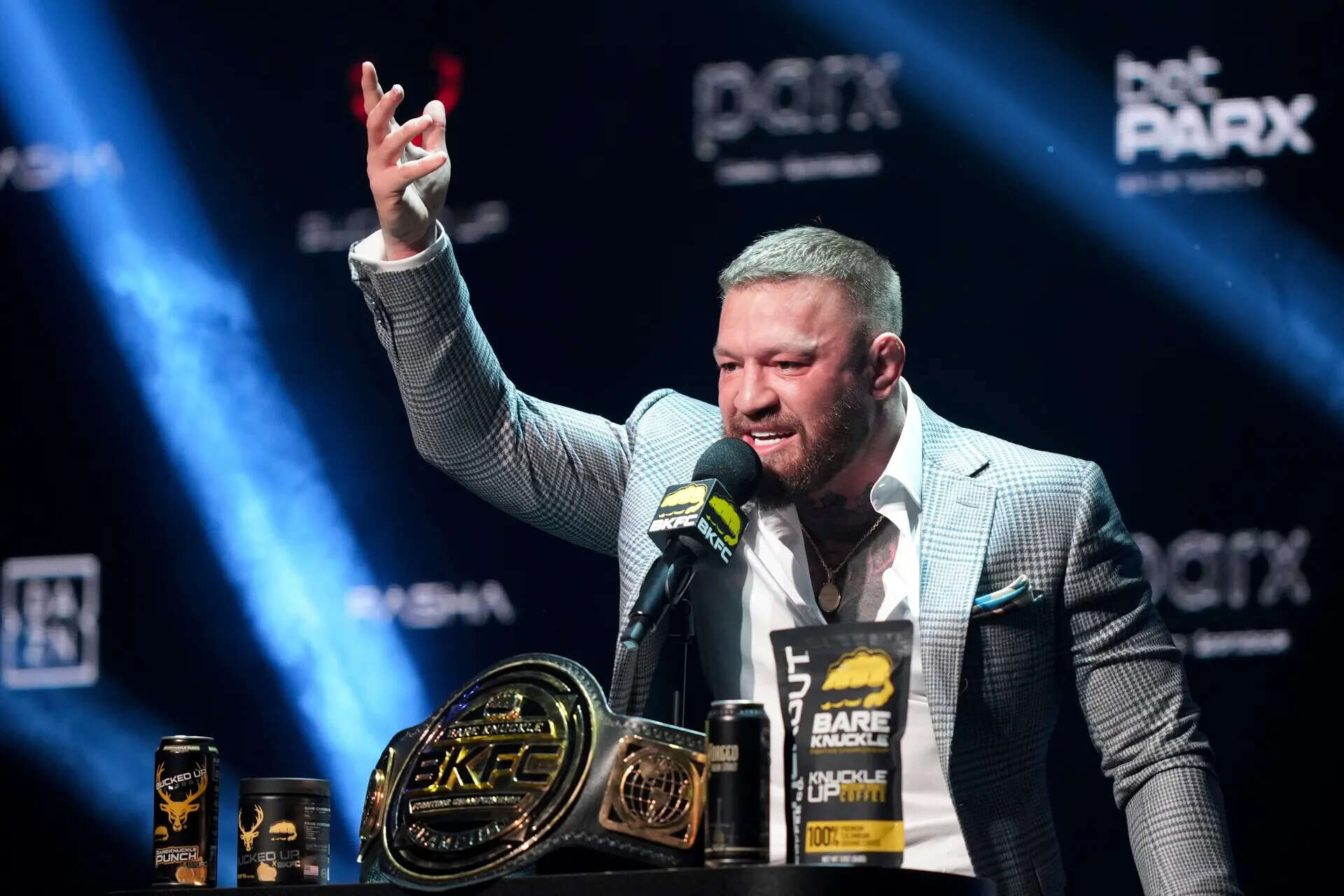 Ex-Navy SEAL who claims he killed Osama bin Laden gifts Conor McGregor ...