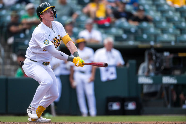 Refsnyder, Rodríguez hit 3-run HRs as Mariners top Athletics 9-1, move ...