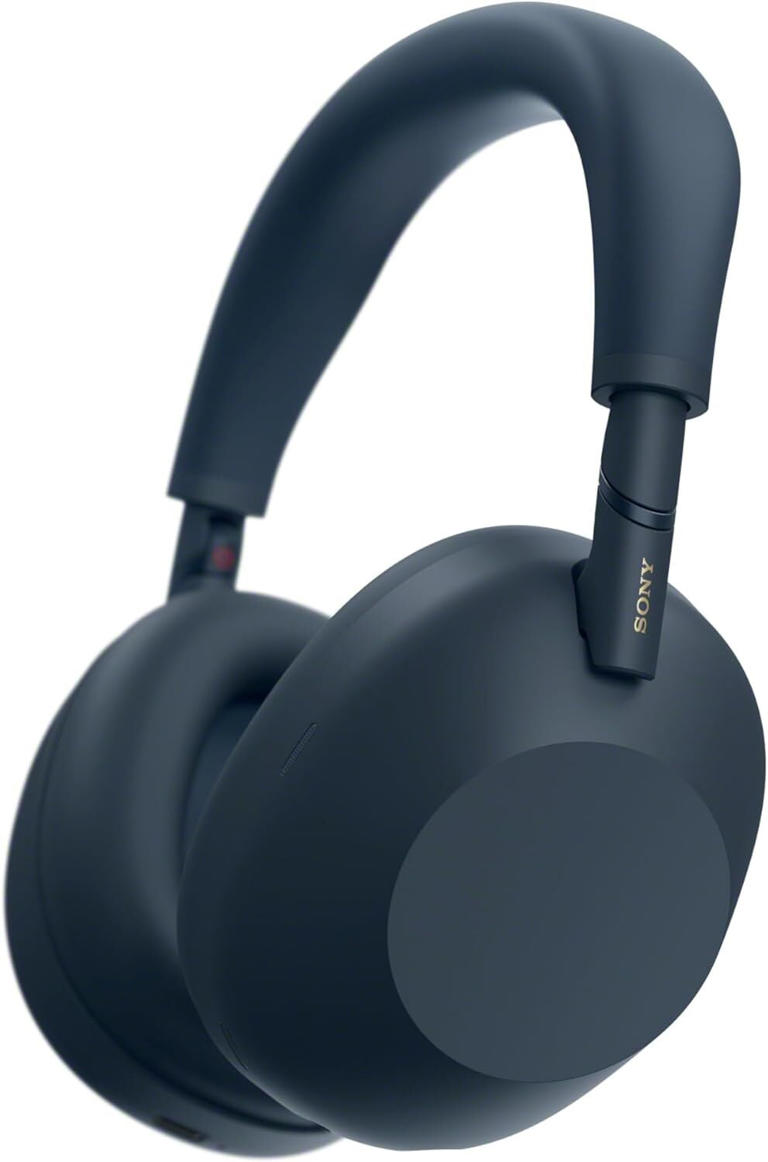We found Sony XM6 headphones at a new all-time low price at Amazon ...