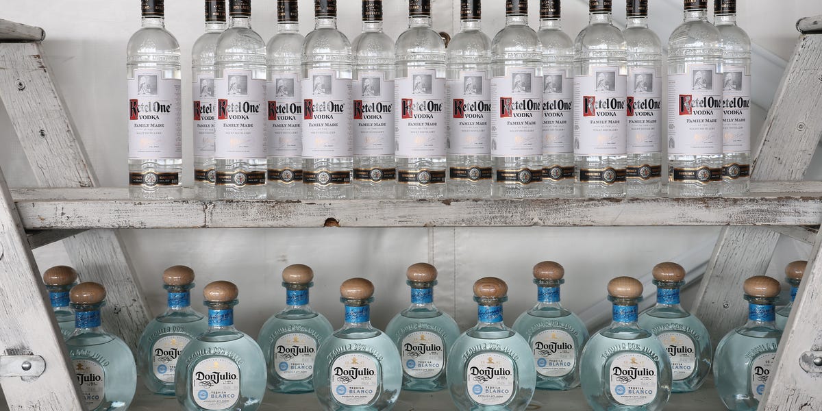 Is vodka or tequila the healthier liquor for your cocktail? Experts ...