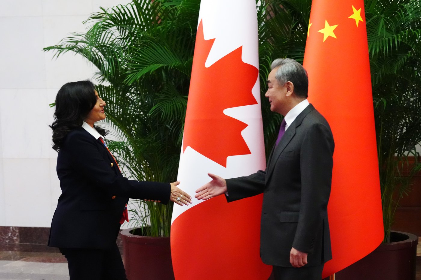 Chinese foreign minister's visit to Canada a 'positive sign': trade ...