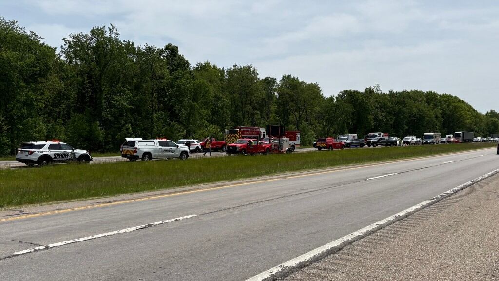 Michigan workers union calls for safety changes after 2 MDOT workers ...