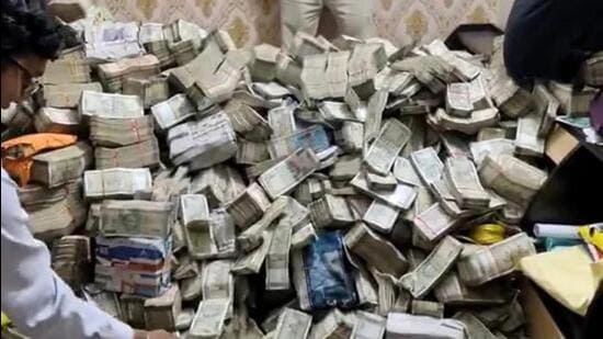 Bengal: Sacks of buried cash linked to arrested TMC leader found in ...