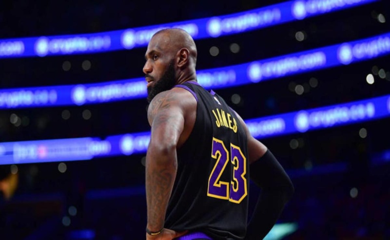 LeBron James reportedly unwilling to accept pay cut as Lakers face ...