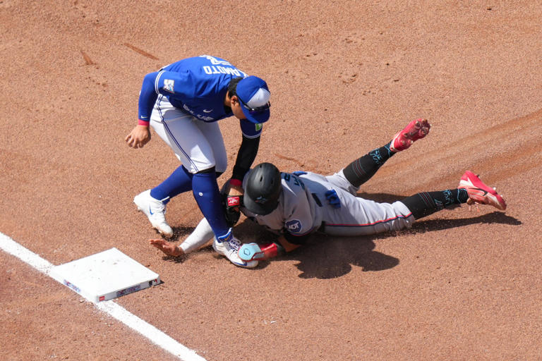 Kazuma Okamoto hits tiebreaking homer in the sixth inning as Blue Jays ...