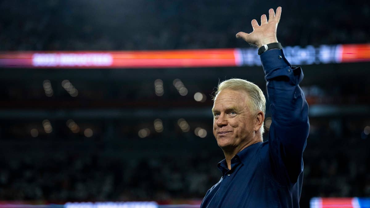 Boomer Esiason isn't apologizing for his criticism of Abdul Carter