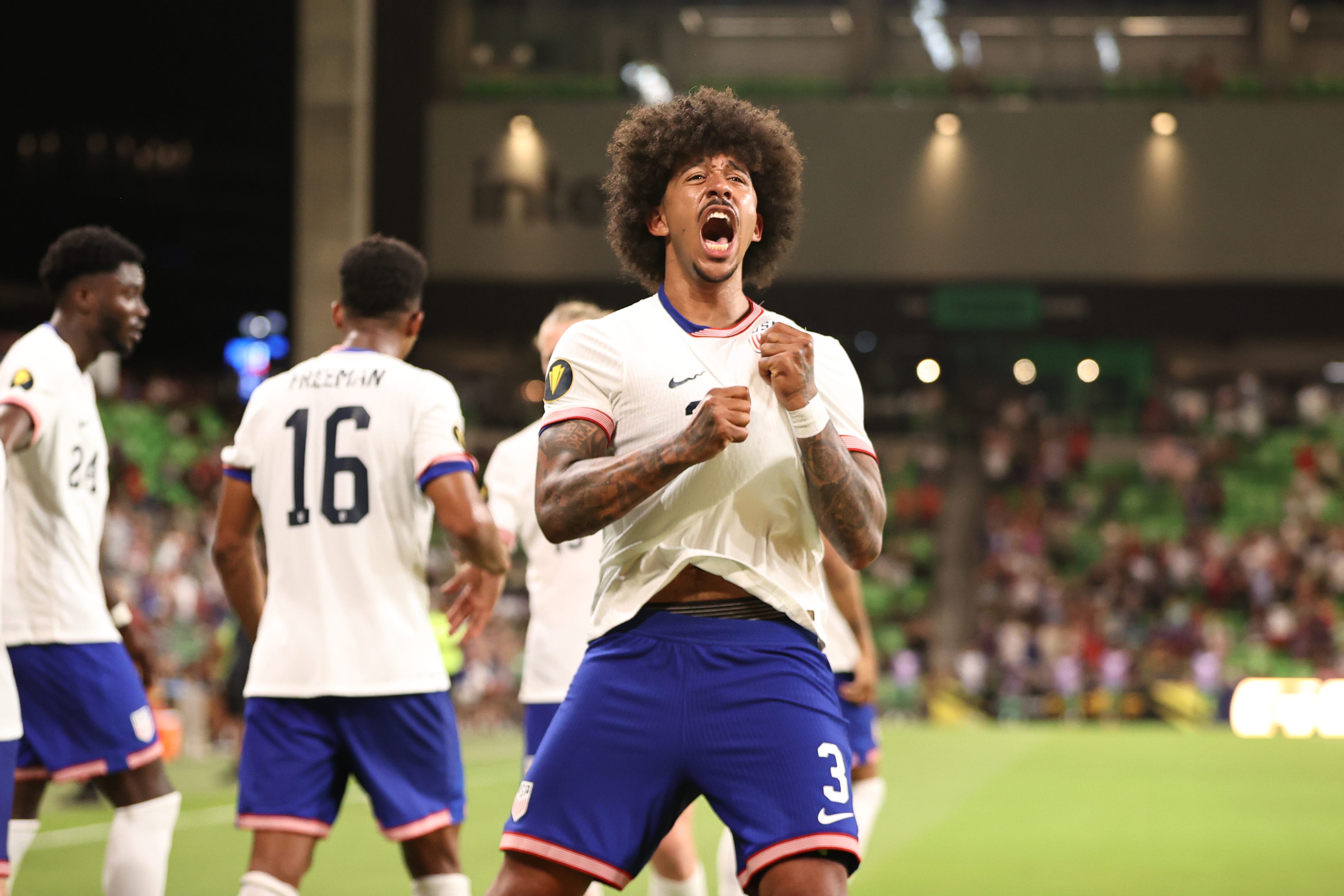 Tim Howard says the USMNT has a leader in center back Chris Richards