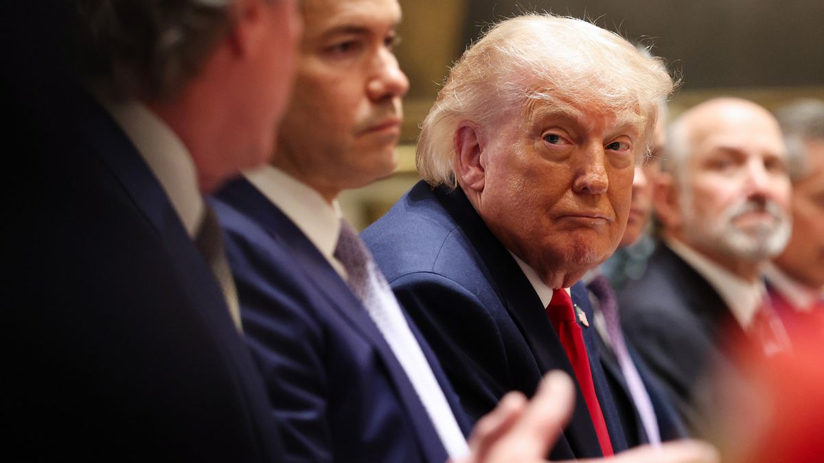 Was bad weather forecast nonexistent before Trump moved Cabinet meeting ...