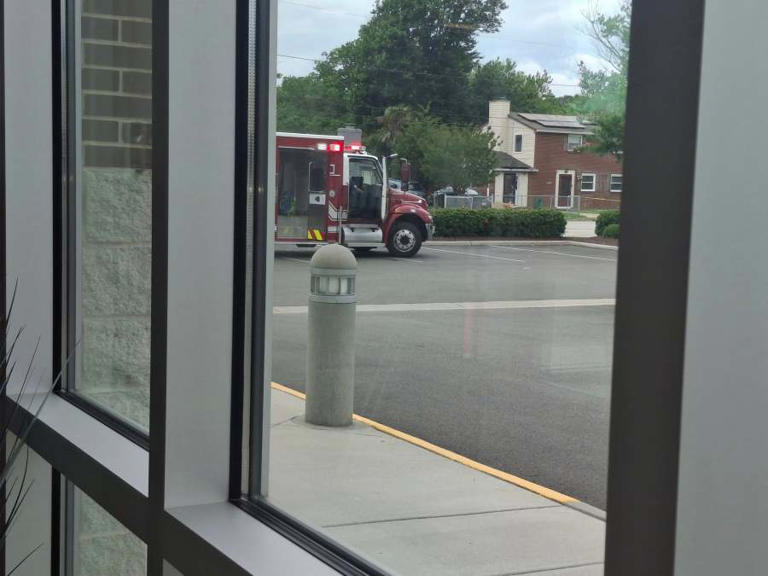 Bomb squad investigates suspicious package in Hampton