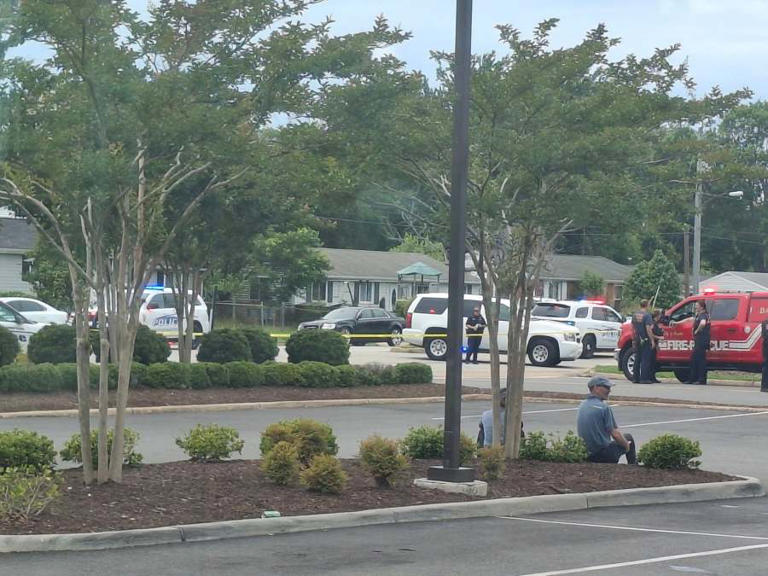 No explosive threat at Hampton shopping center, police confirm