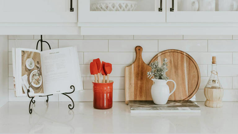 Watch a DIYer transform mini cutting boards into adorable coastal ...