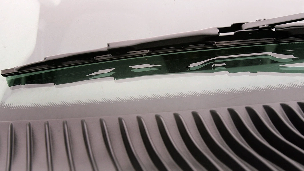 Experts share safe DIY windshield wiper fluid recipe