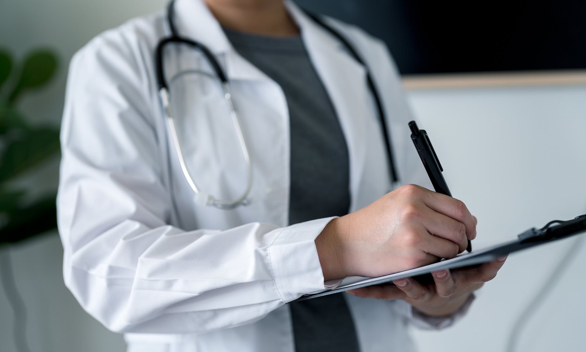Nurses and midwives who should have been banned from treating patients ...