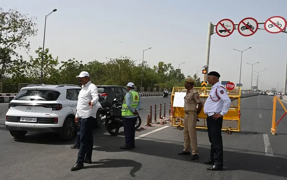 AI cameras and police crackdowns reshape India's traffic enforcement
