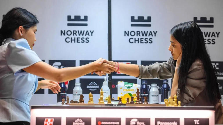 Norway Chess: R Praggnanandhaa shocks world No. 1 Magnus Carlsen in ...