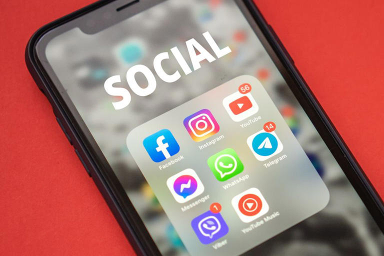 YouTube etiquetará videos creados con IA de forma automática