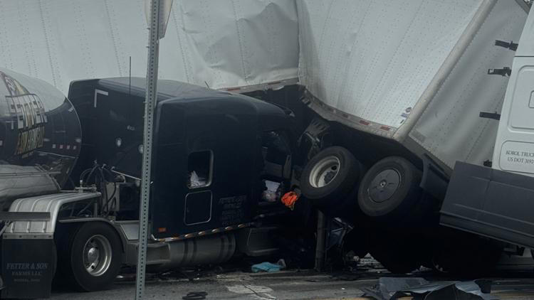 2 injured after tractor-trailer crash in Wilkinson County, sheriff says