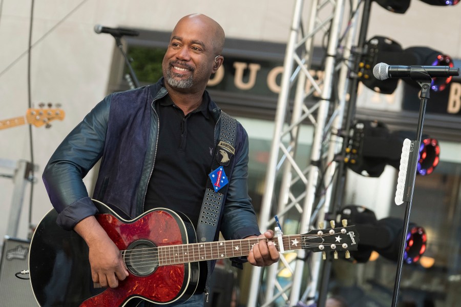 Hootie & the Blowfish star Darius Rucker performing near southern West ...