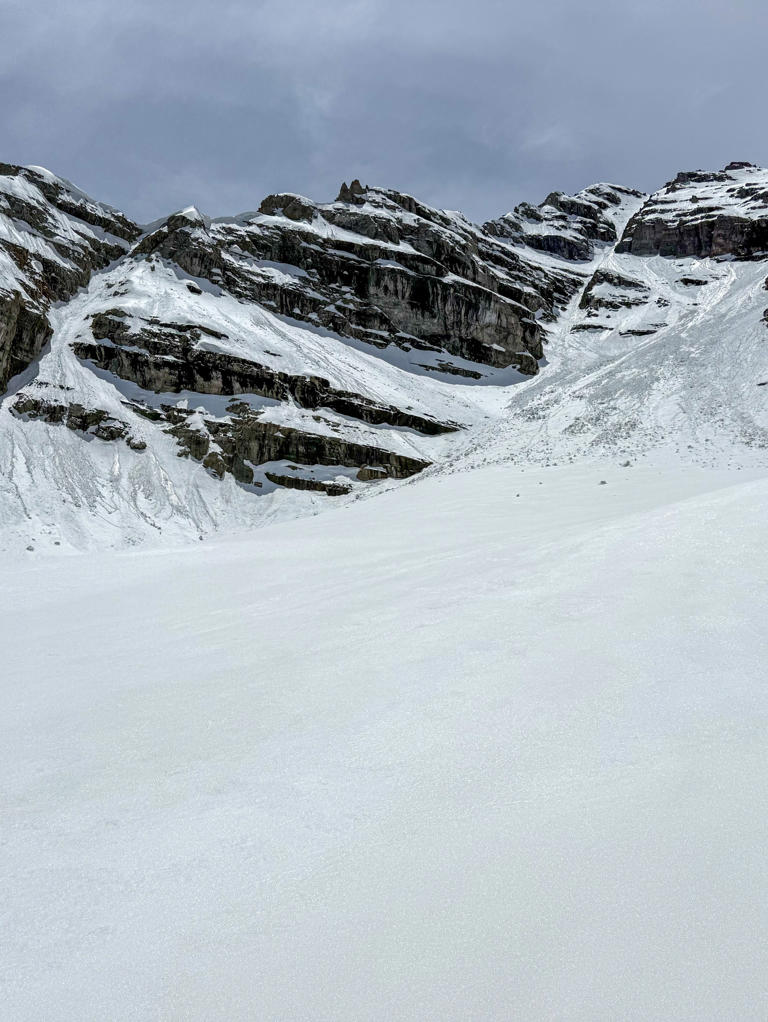 Colorado climber survives 1,000-foot fall off mountain, sustains no ...