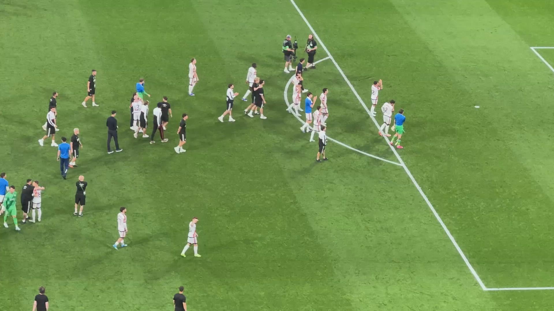 Lo nunca visto, la afición del Rayo saca una pancarta nada más perder ...