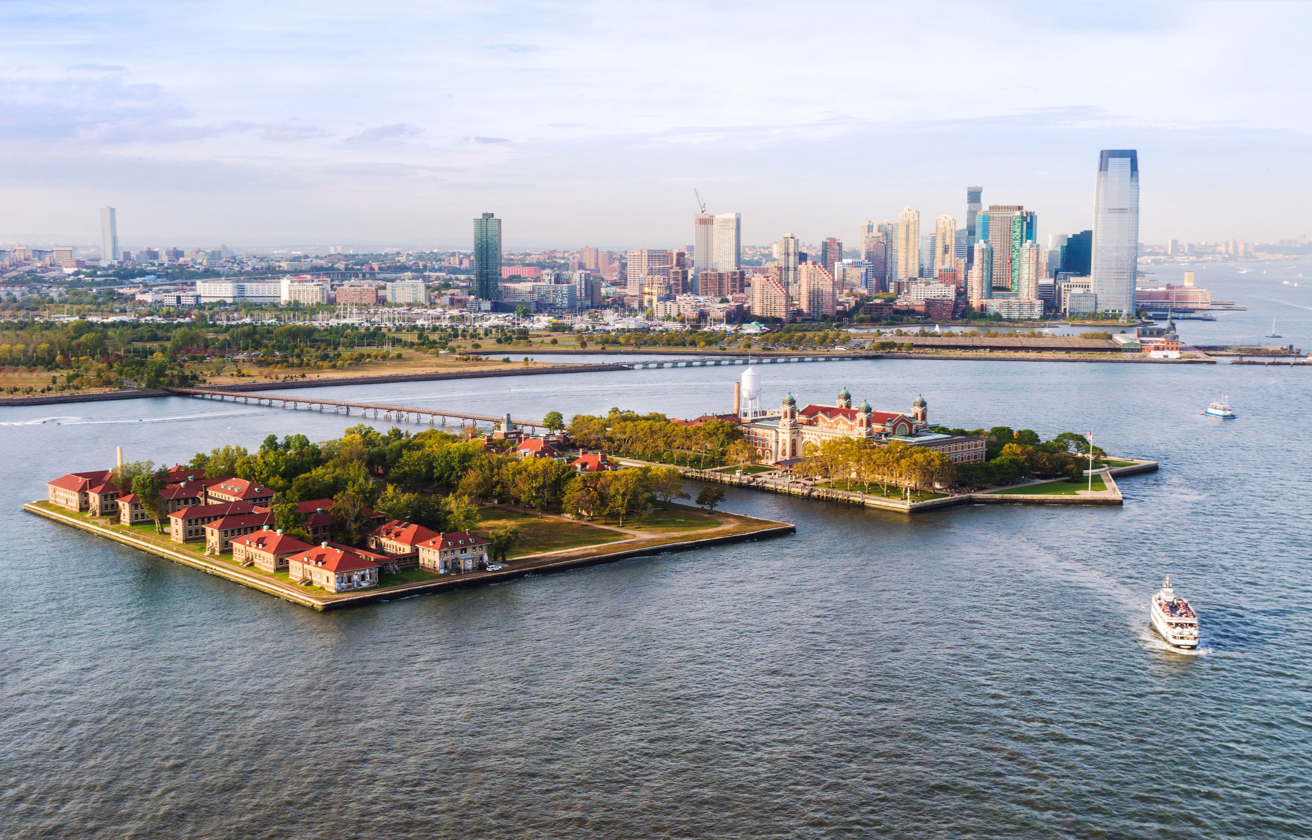 How to spend a perfect day in Jersey City—starting with a giant pork ...