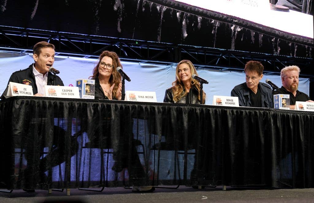 Starship Troopers' Denise Richards and Casper Van Dien reunite as co ...