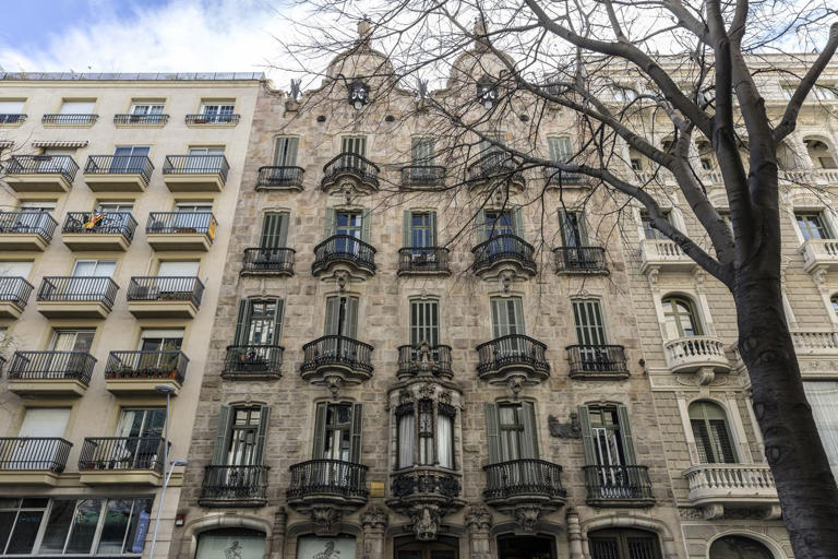 From Casa Vicens to the Sagrada Familia, architect Antoni Gaudí left an ...