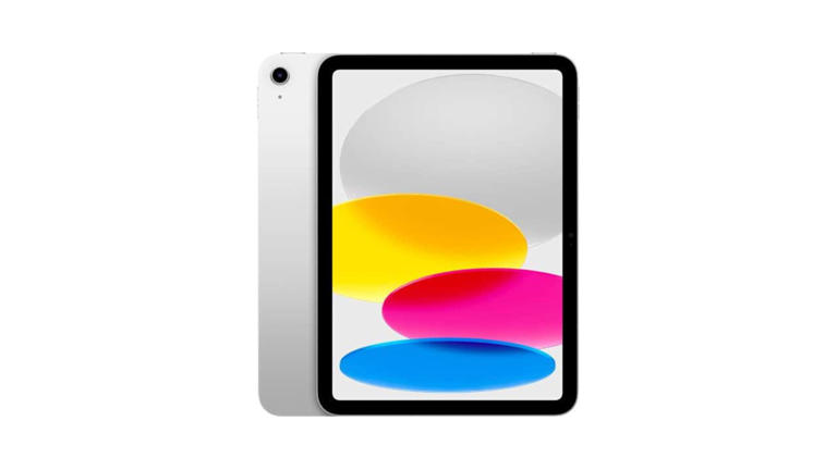 256GB 11-inch Apple iPad in silver now only $400