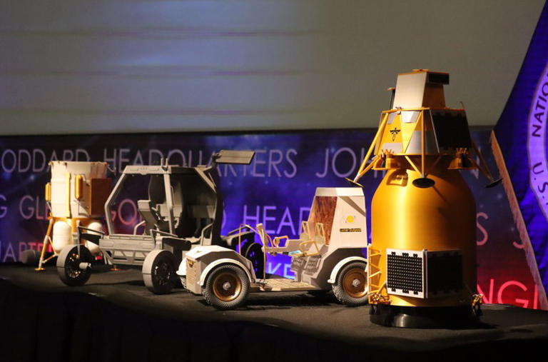 NASA outlines plans to build a moon base