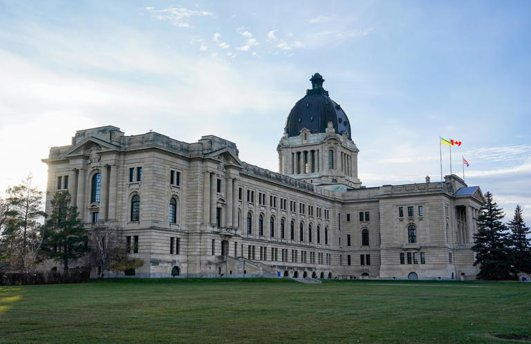 Female politicians in Saskatchewan to get own washroom, 110 years later