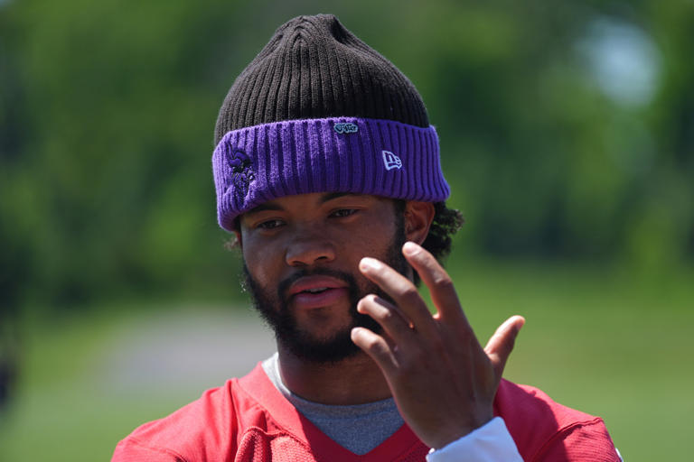 Vikings' McCarthy aims upward as Murray's arrival creates another QB ...