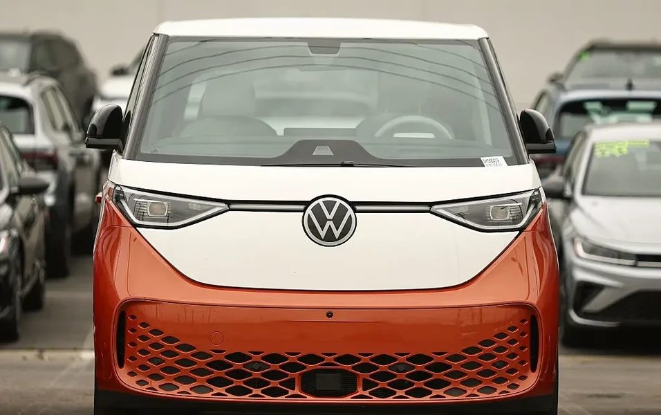 EV ownership tips, model reviews and insurance cost gaps