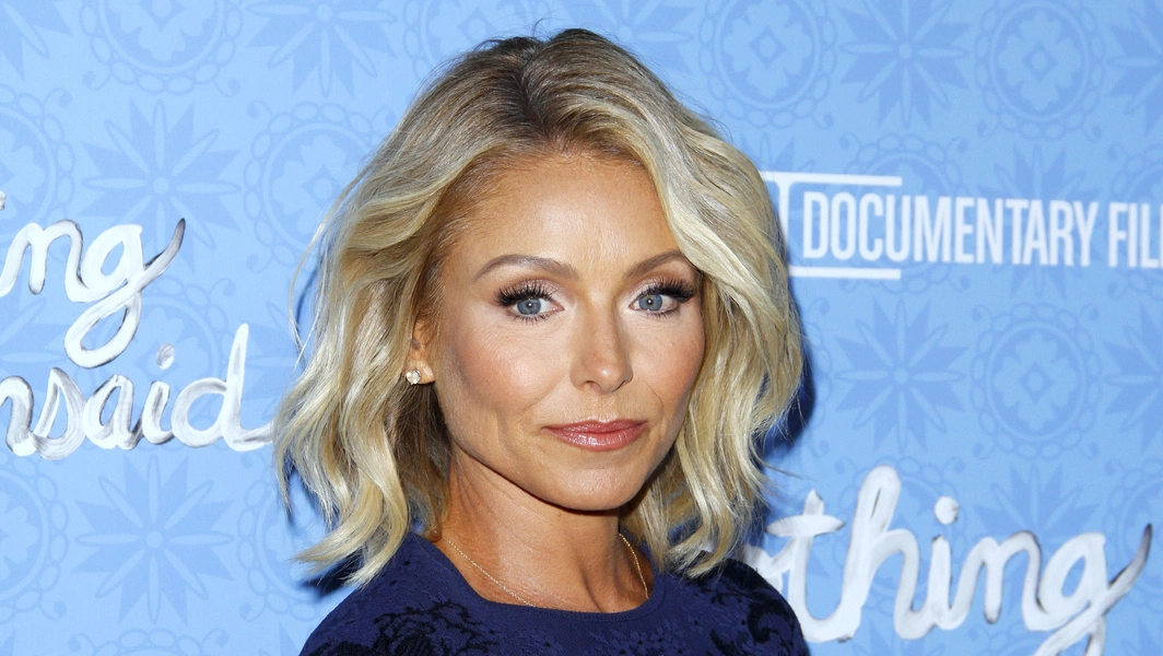 Kelly Ripa recounts 20-minute panic after locking dog in car