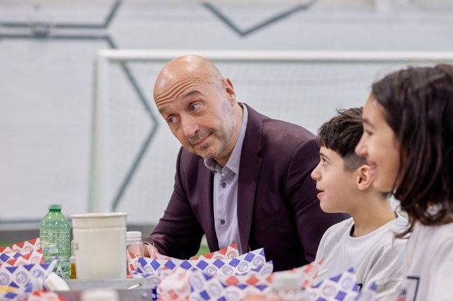 MasterChef season 16 episode 7 recap: Team pitch to plate